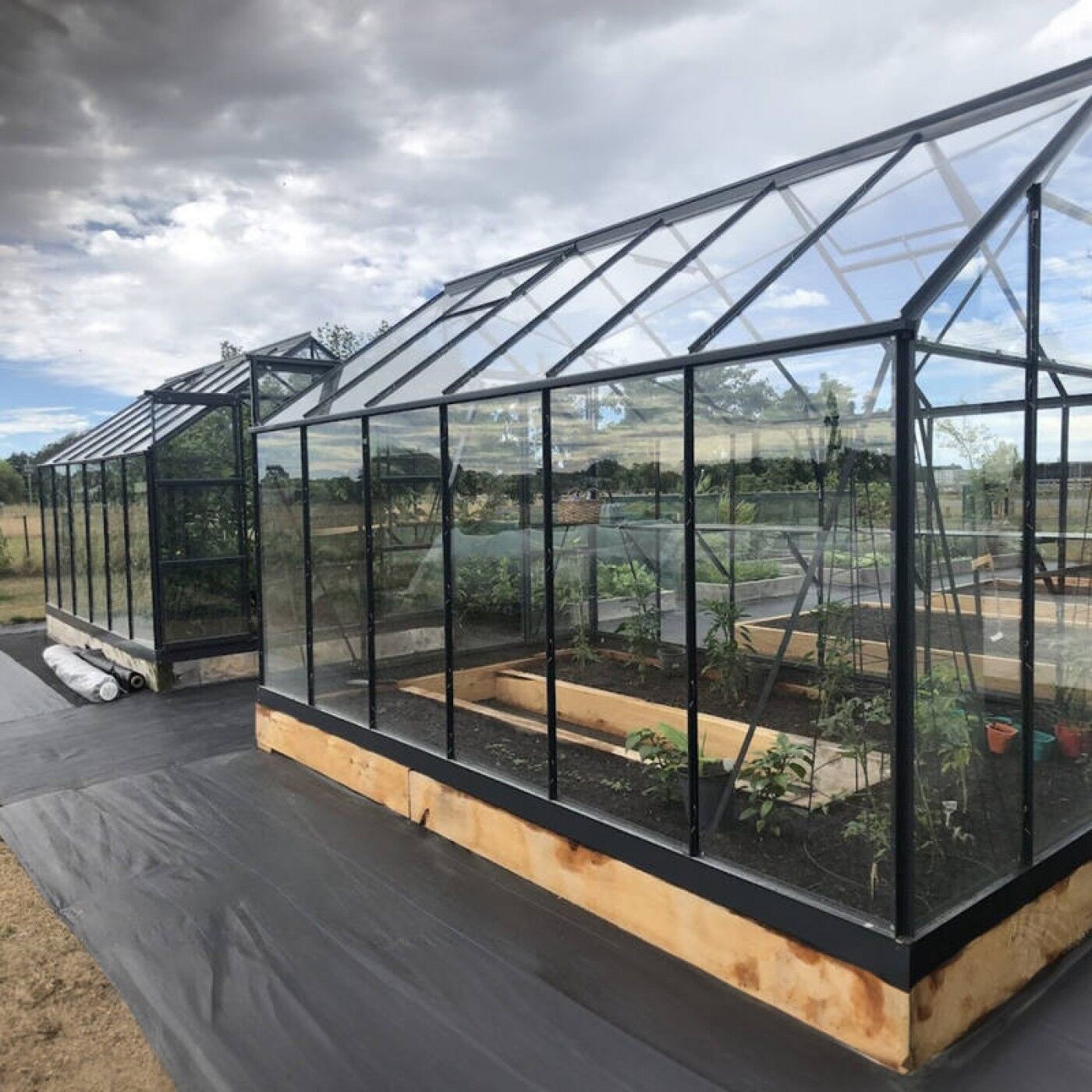 Glasshouse 4mm toughened glass 3000 x 304 x 2600mm